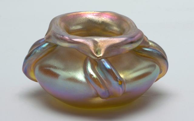 A History of "Iridescence" at the Cooper Hewitt | Art & Object